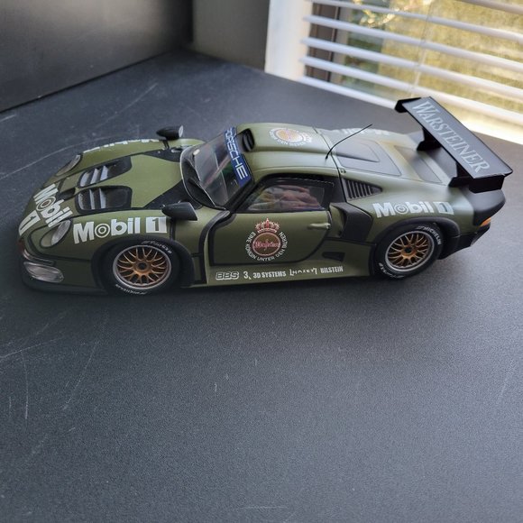 UT Models | Toys | Ut Models 996 Porsche 911 Gt1 Camo Factory Test 24 H ...